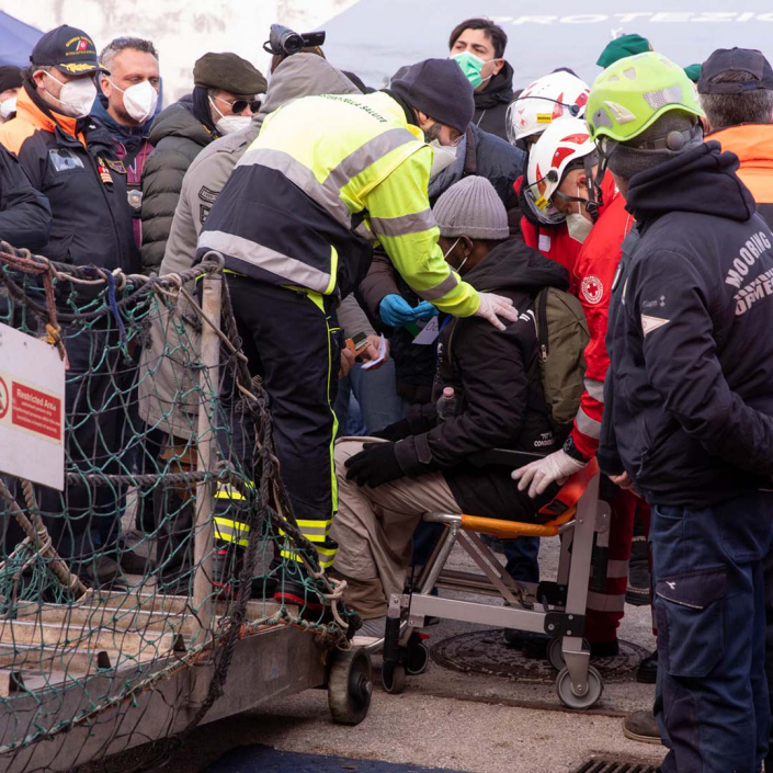 SEA-EYE 4 brings 105 people to safety in Naples - Sea-Eye